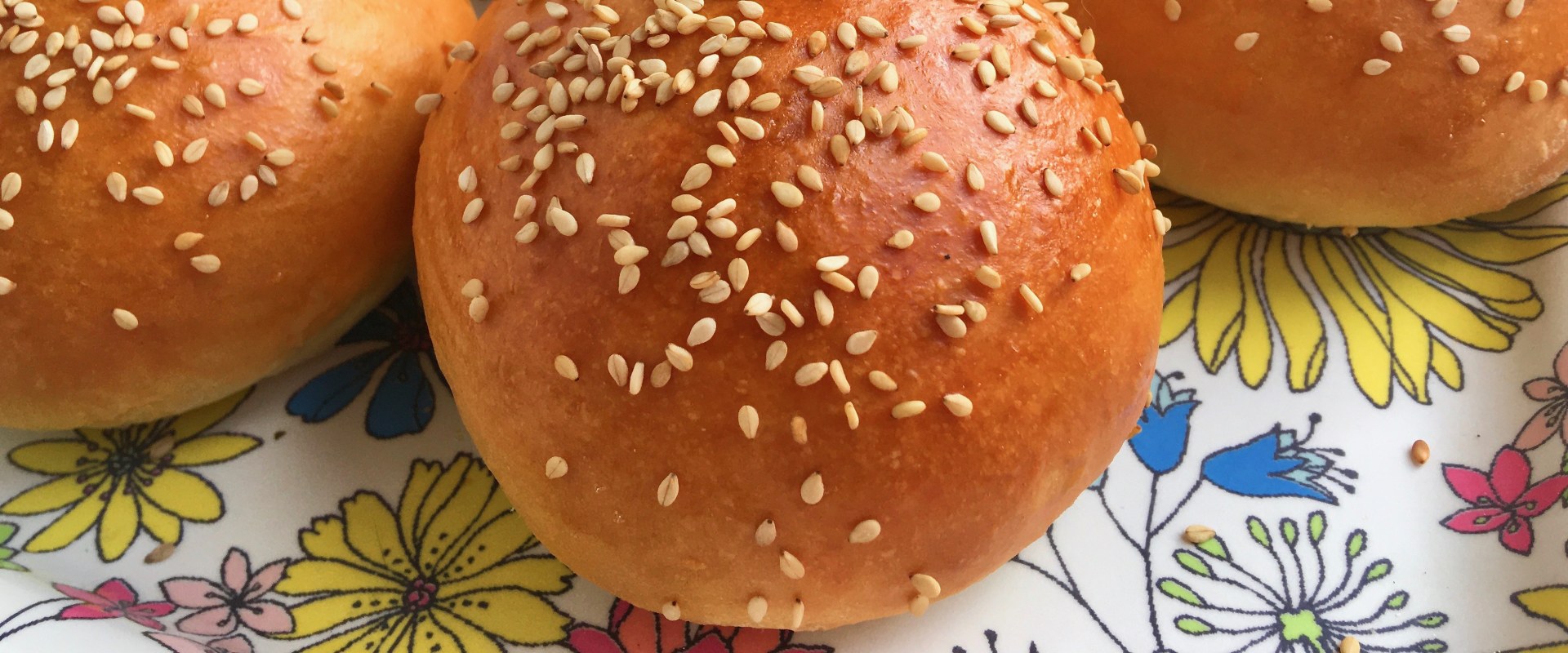 Les Petits Pains Buns pour Hamburgers: Une Recette Facile et Savoureuse
